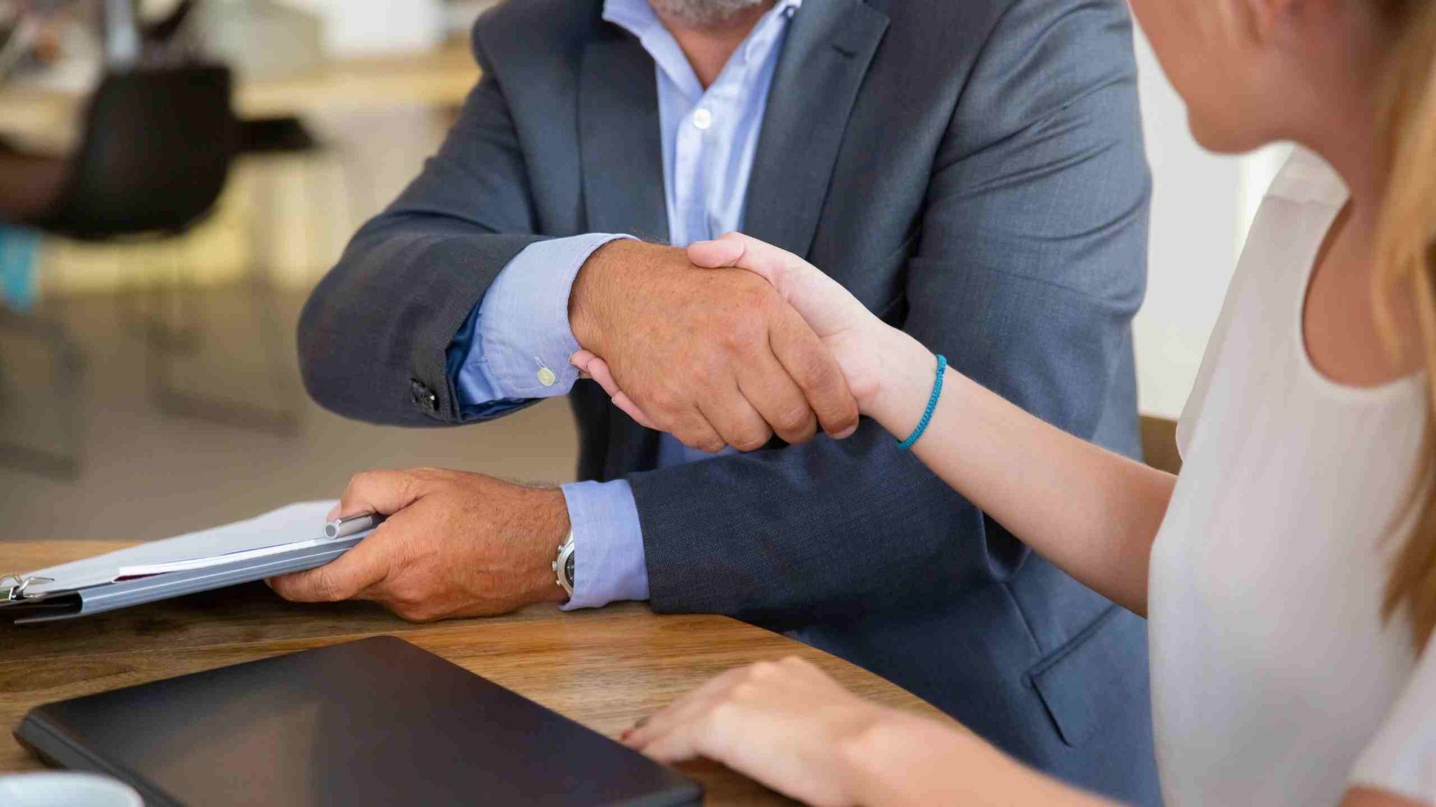 ¿Cómo Conectar con el Cliente? 3 Claves Imprescindibles